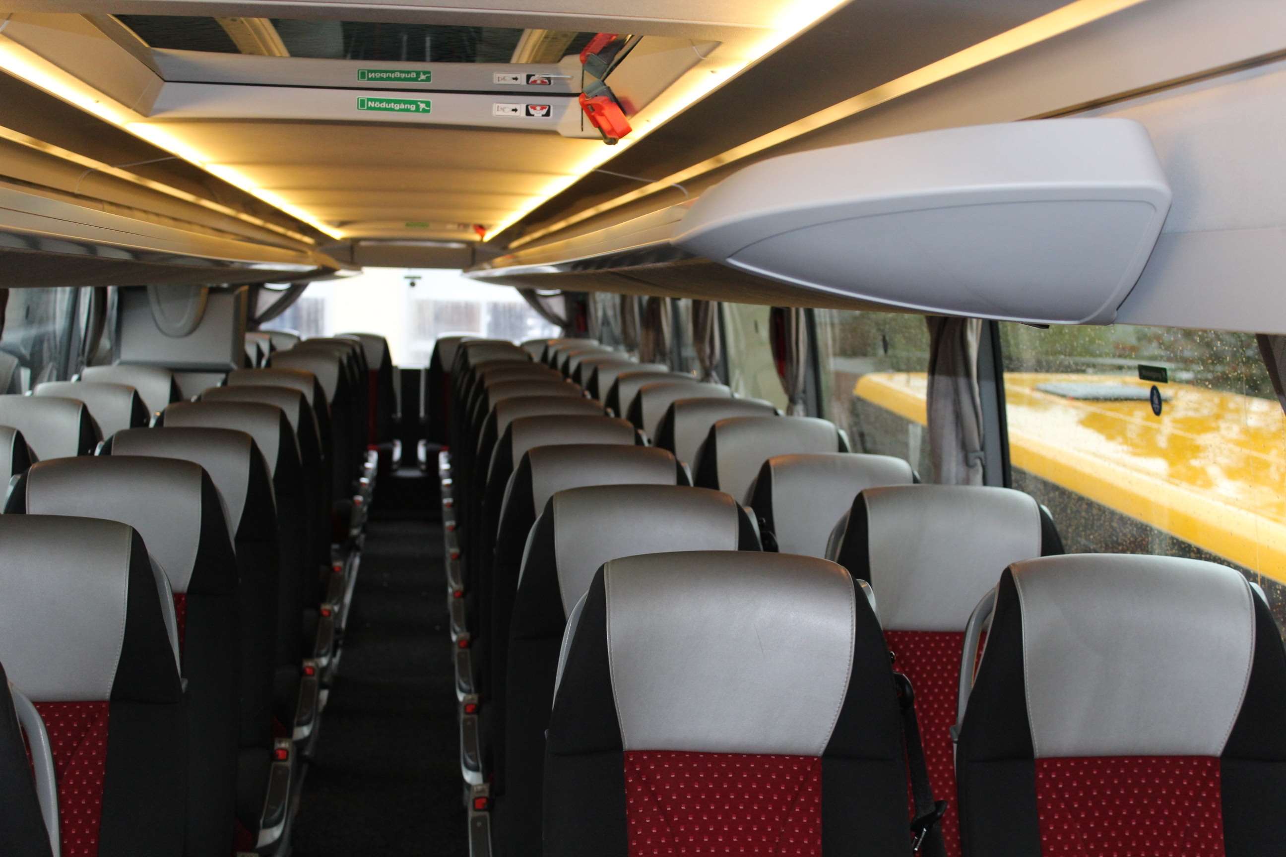 Turistbus SETRA 431 DT